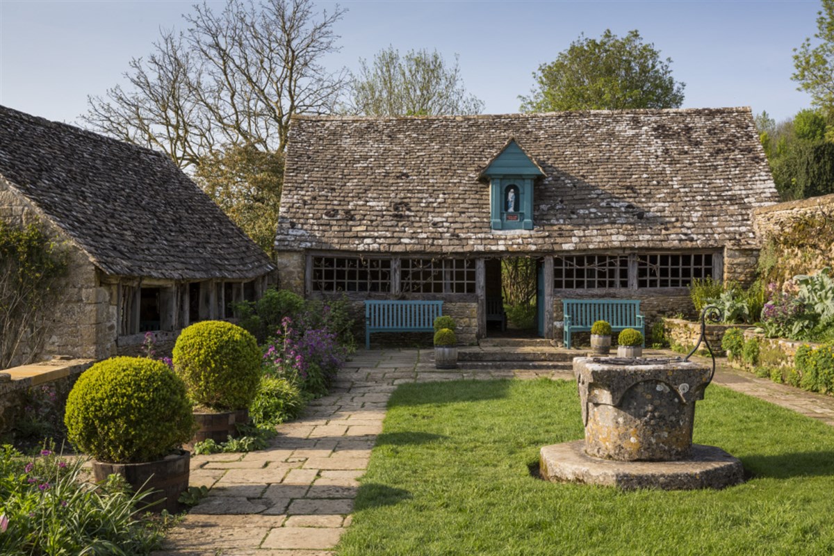 Snowshill Manor & Garden - Broadway | Gardens | Britain's Finest
