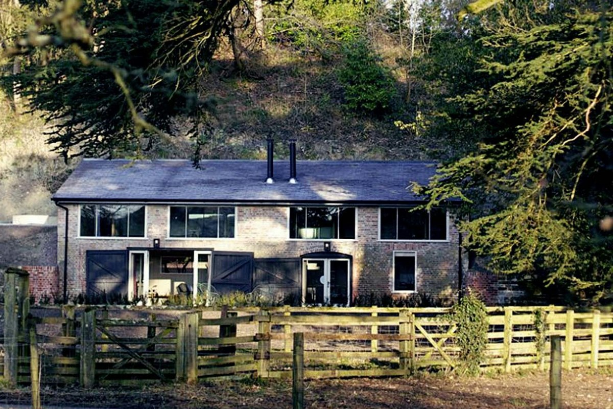 The Beckford Arms - Tisbury | Pubs with Rooms | Britain's Finest