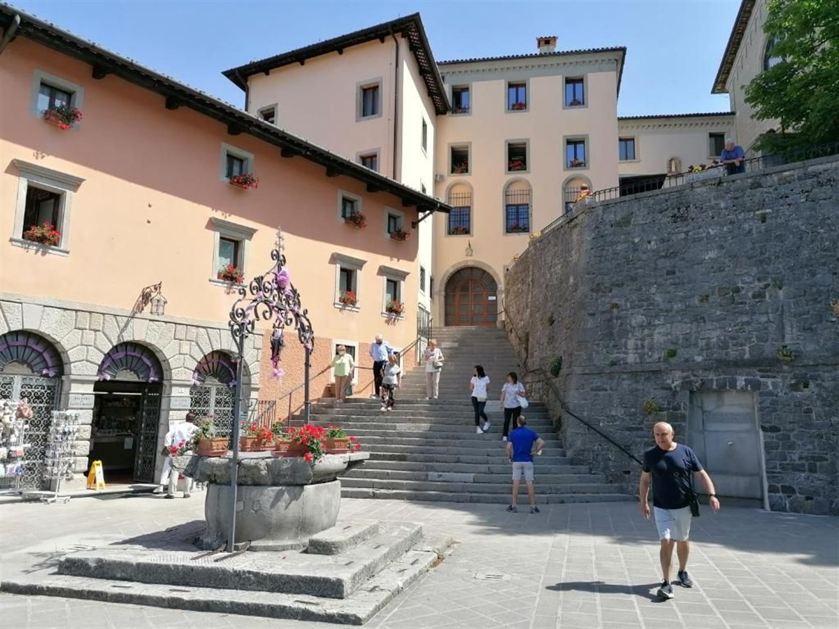 Castelmonte Monastery stays. B&B, retreats & courses in Monasteries