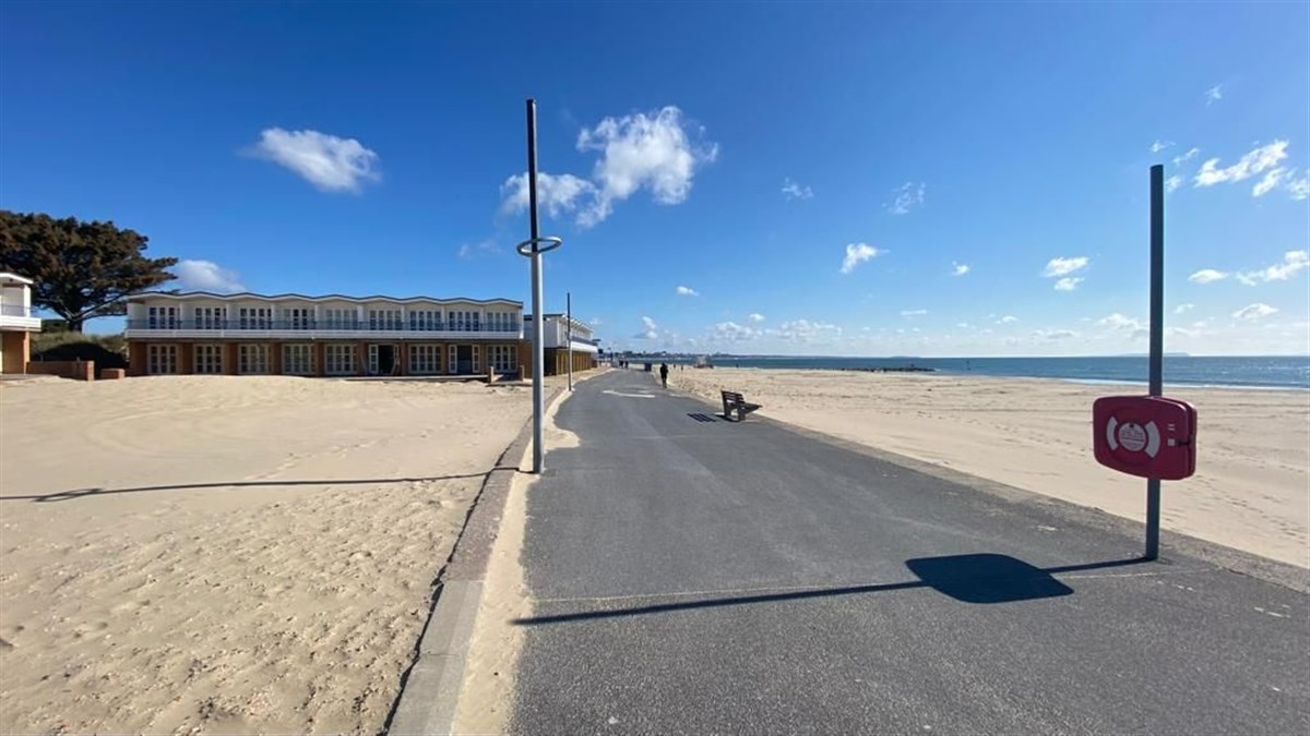Sandbanks Beach hut 19 - Sandbanks Beach | Rent | Beach Huts