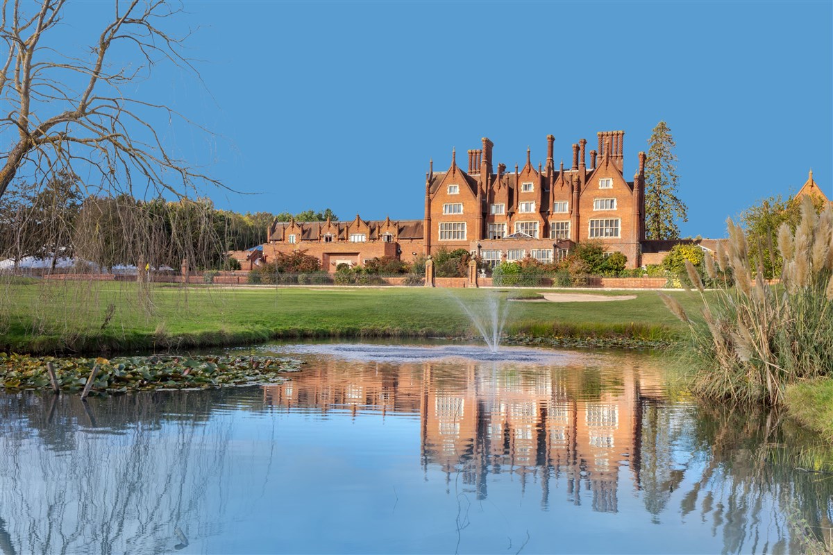 Dunston Hall | Guest B&B - Book Now | University Rooms