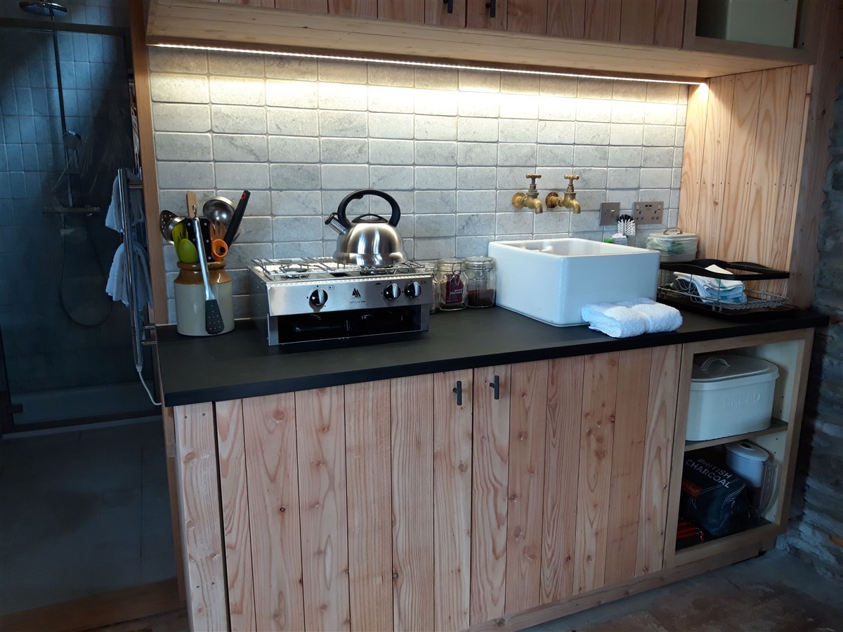 The Beach Hut, Yealmpton - Carswell Cove | Rent | Beach Huts