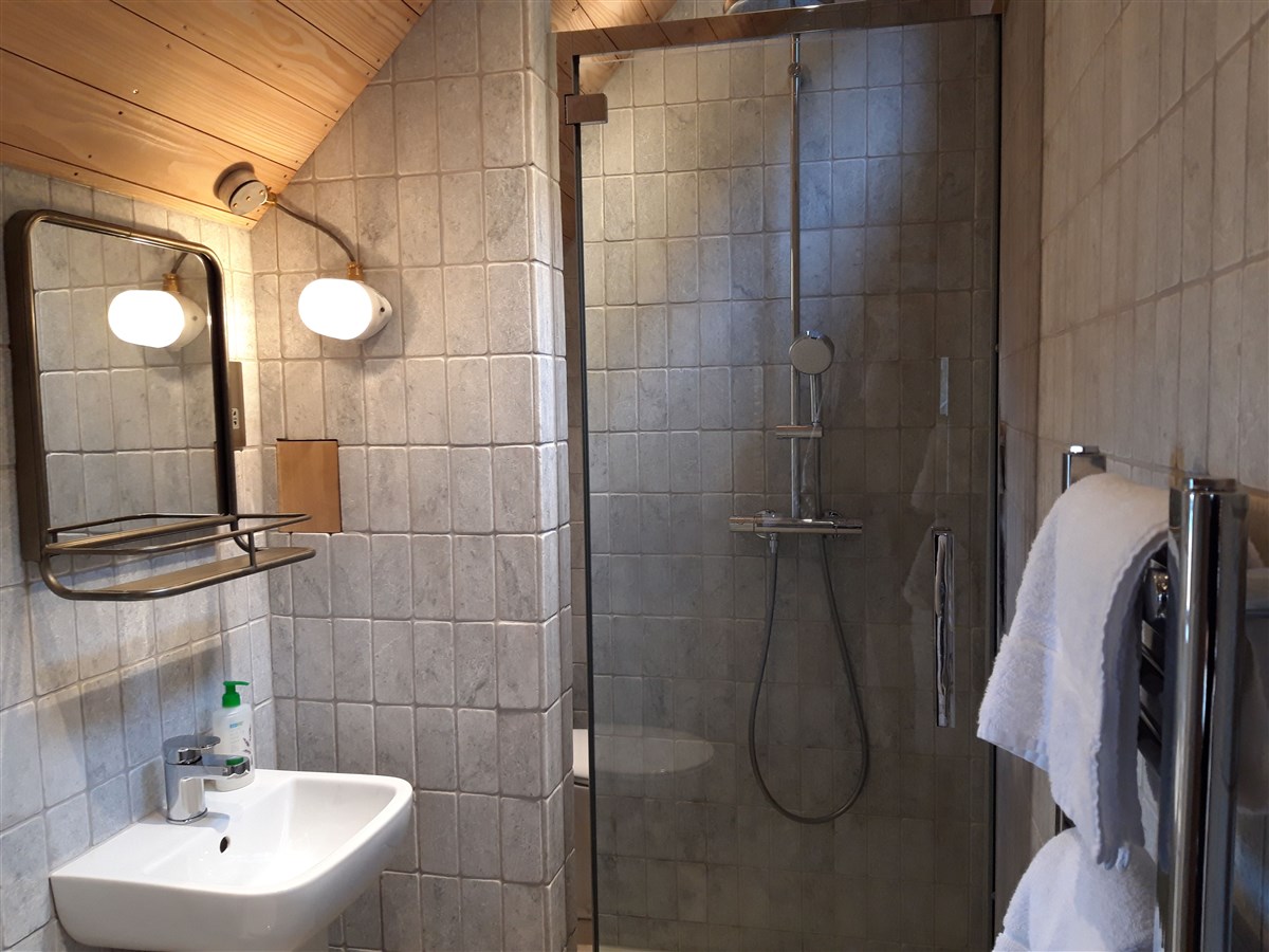The Beach Hut, Yealmpton - Carswell Cove | Rent | Beach Huts