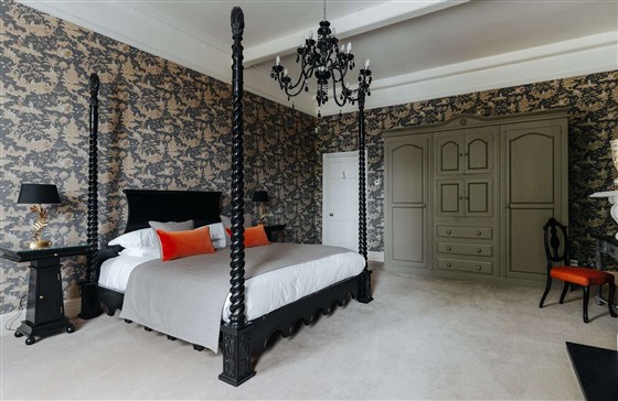 Ormesby Manor - Norfolk | Self-Catering | Britain's Finest