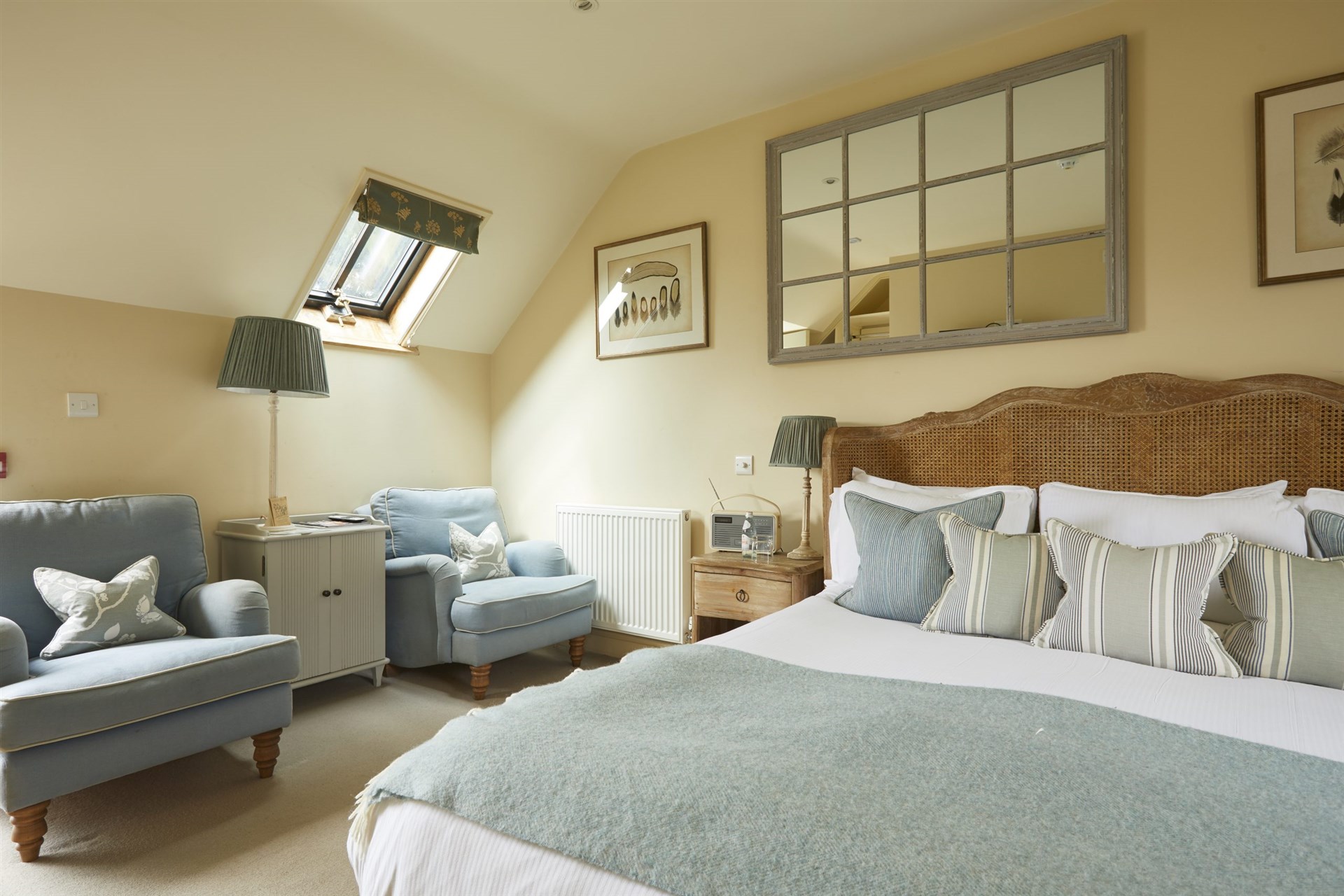 Luxury & Charming Pubs with Rooms in the UK