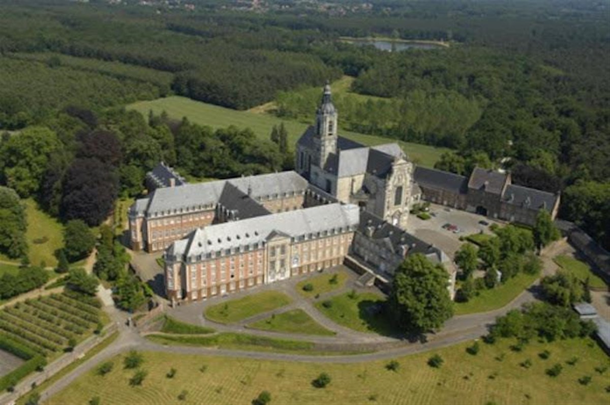 Averbode Abbey, Monastery | Best price guarantee