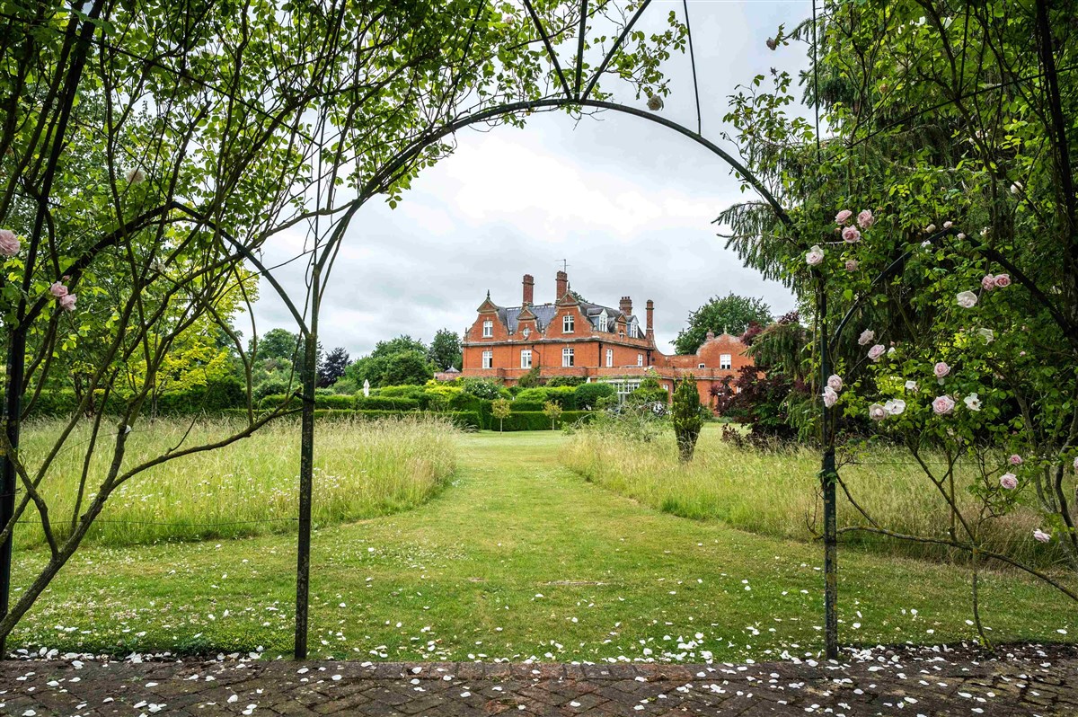 Chippenham Park Garden - Chippenham | Gardens | Britain's Finest