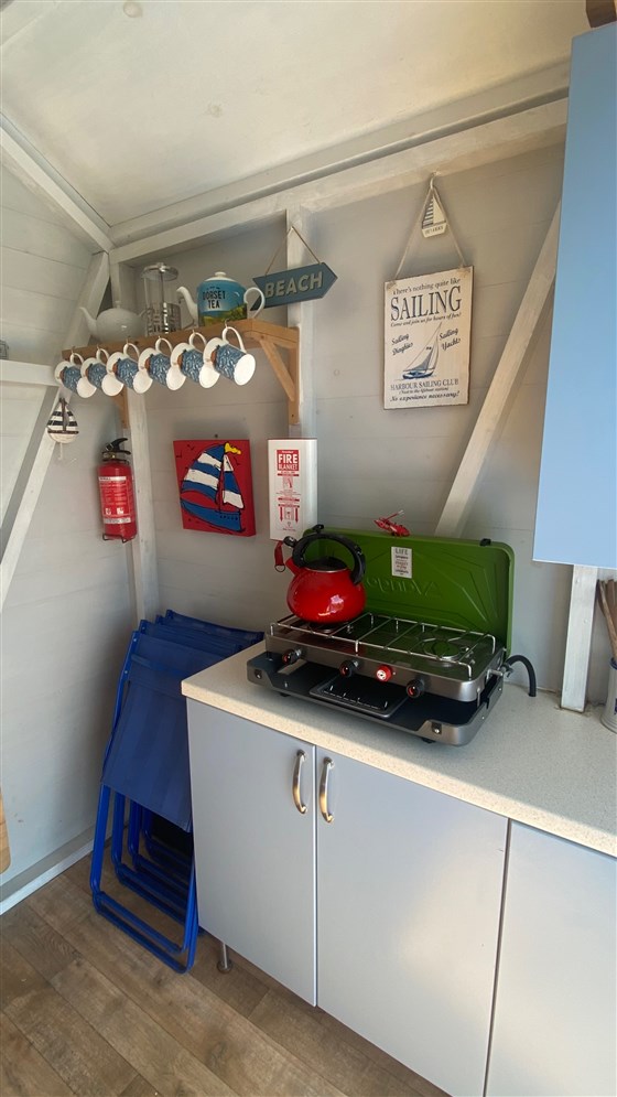 143 Huty McHutface - Friar's Cliff Beach | Rent | Beach Huts