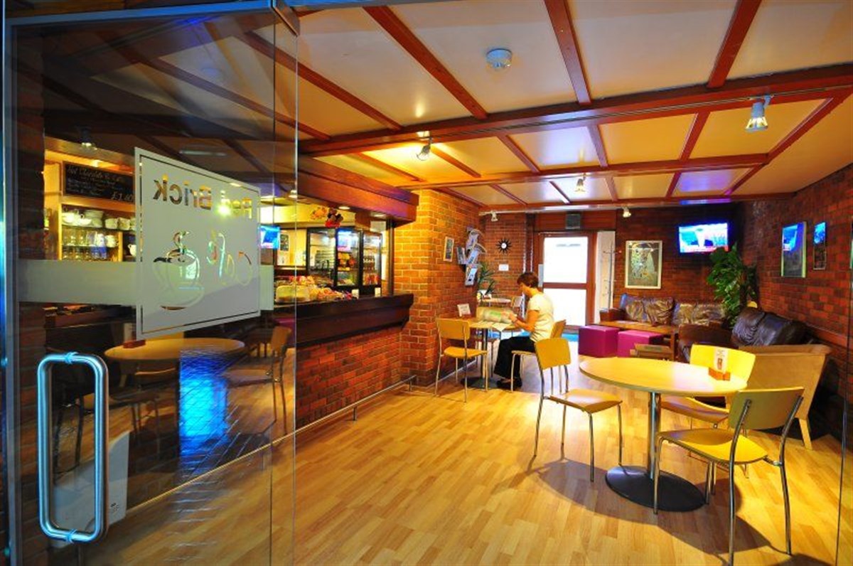 Robinson College, Cambridge | Guest B&B - Book Now | University Rooms